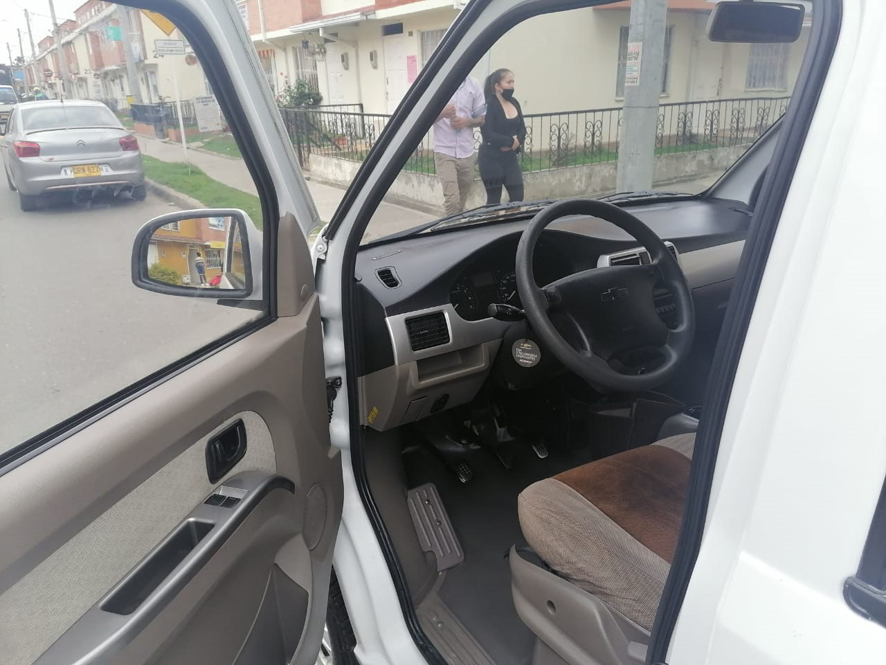 I-deal Cars | CHEVROLET NP300 F.E 7 PSJ 2014